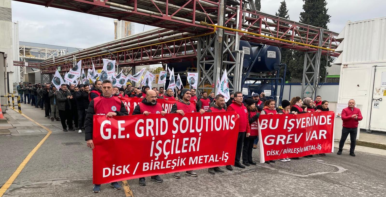 Üç Fabrikada Daha Grev - Birleşik Metal-İş